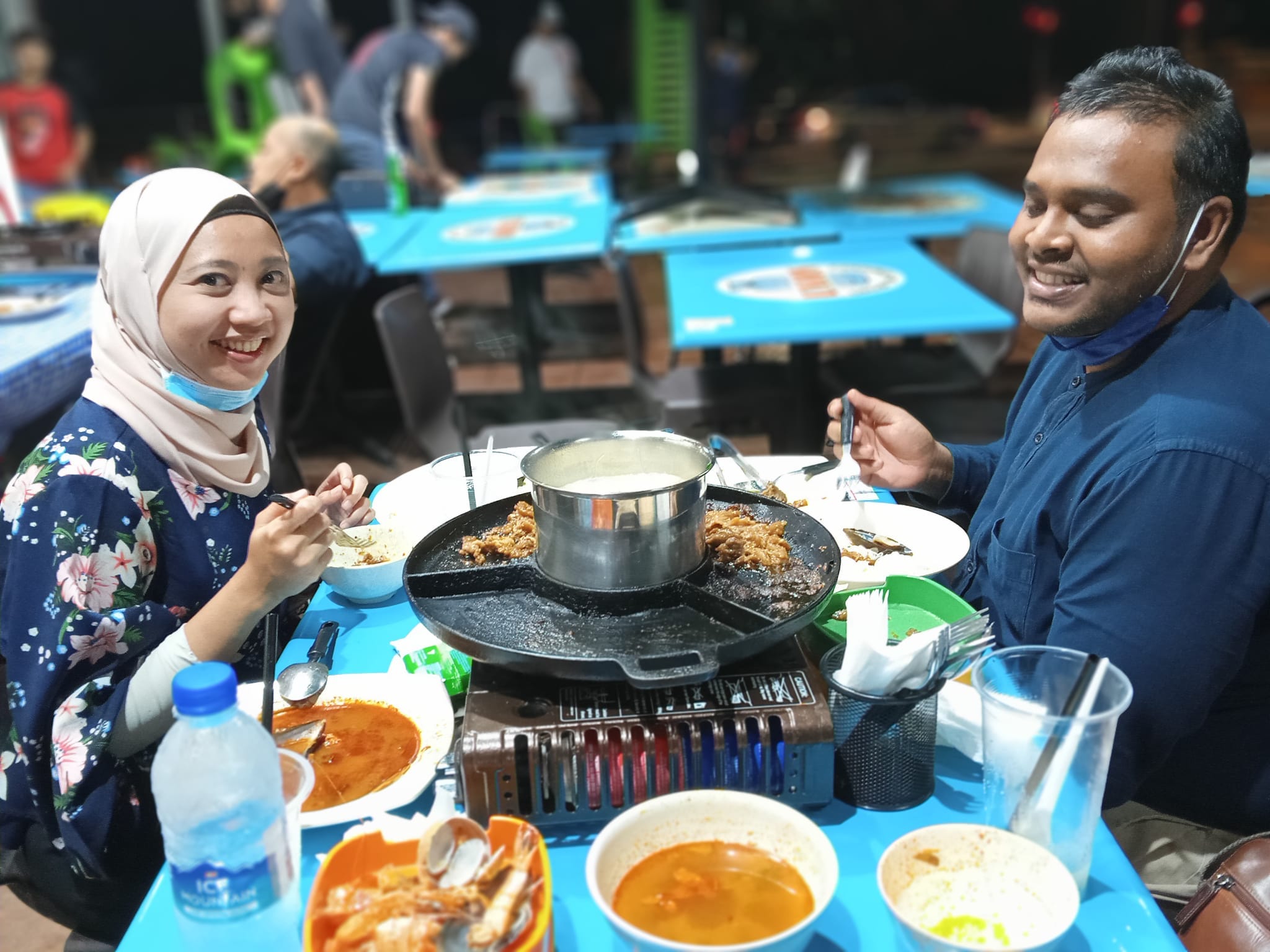 AAA Mokita Chill & Thrill Restaurant @ 552 Macpherson Road