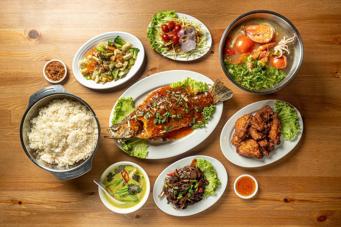 Koh Nangkam Restaurant & Catering Service @ 4 Jalan Kledek