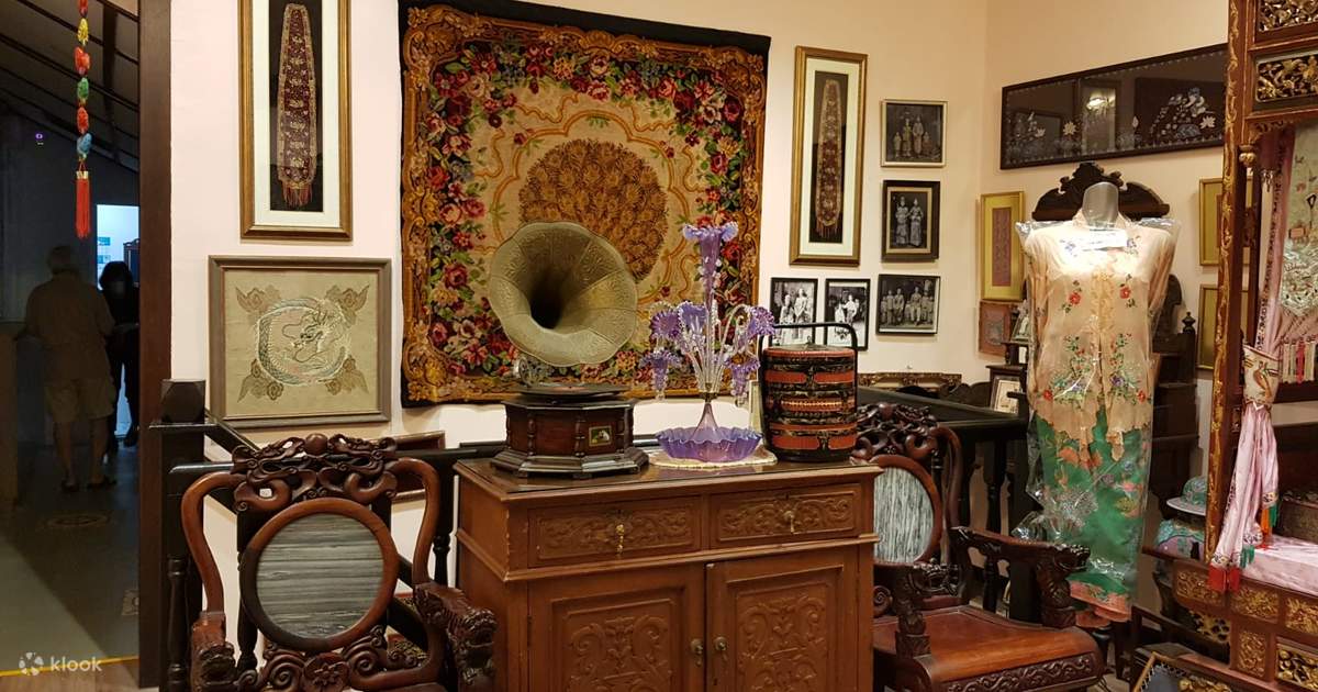 Peranakan Heritage Tour with Peranakan Tile Painting @ Paya Lebar MRT ...