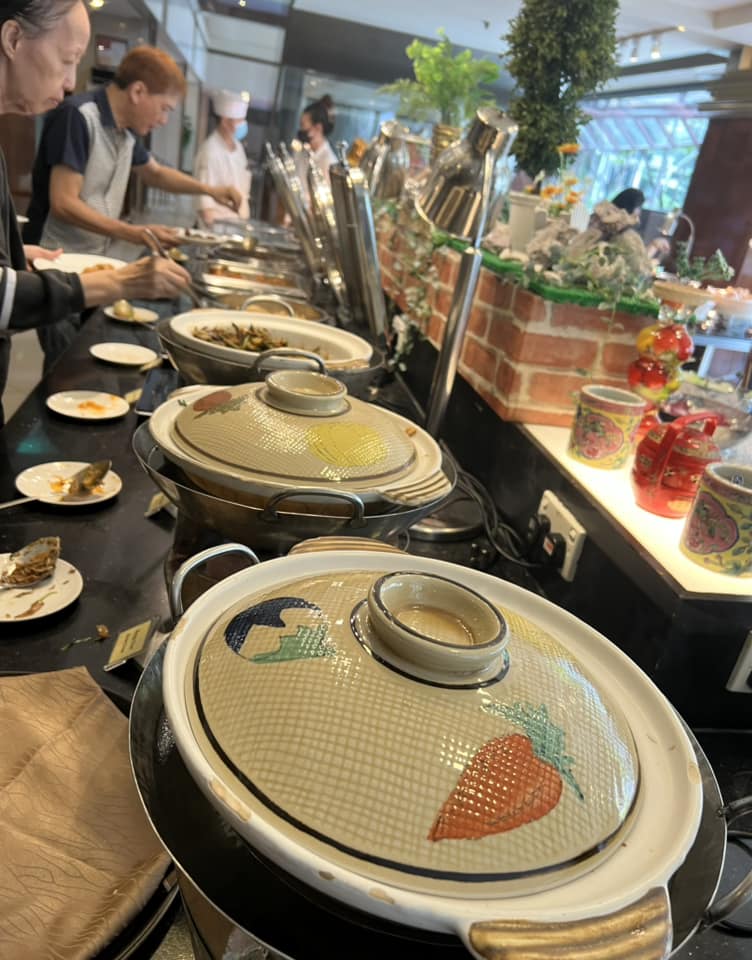 Sun's Cafe @ Hotel Grand Pacific