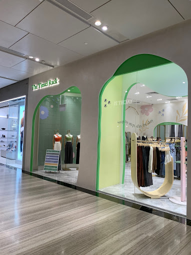 The Tinsel Rack @ Jewel Changi Airport