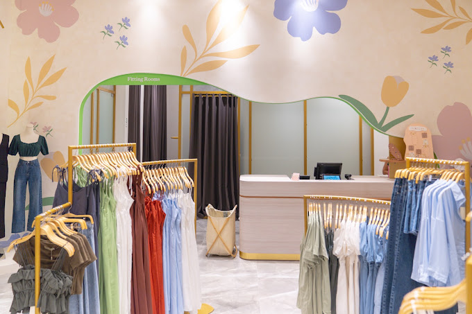 The Tinsel Rack @ Jewel Changi Airport