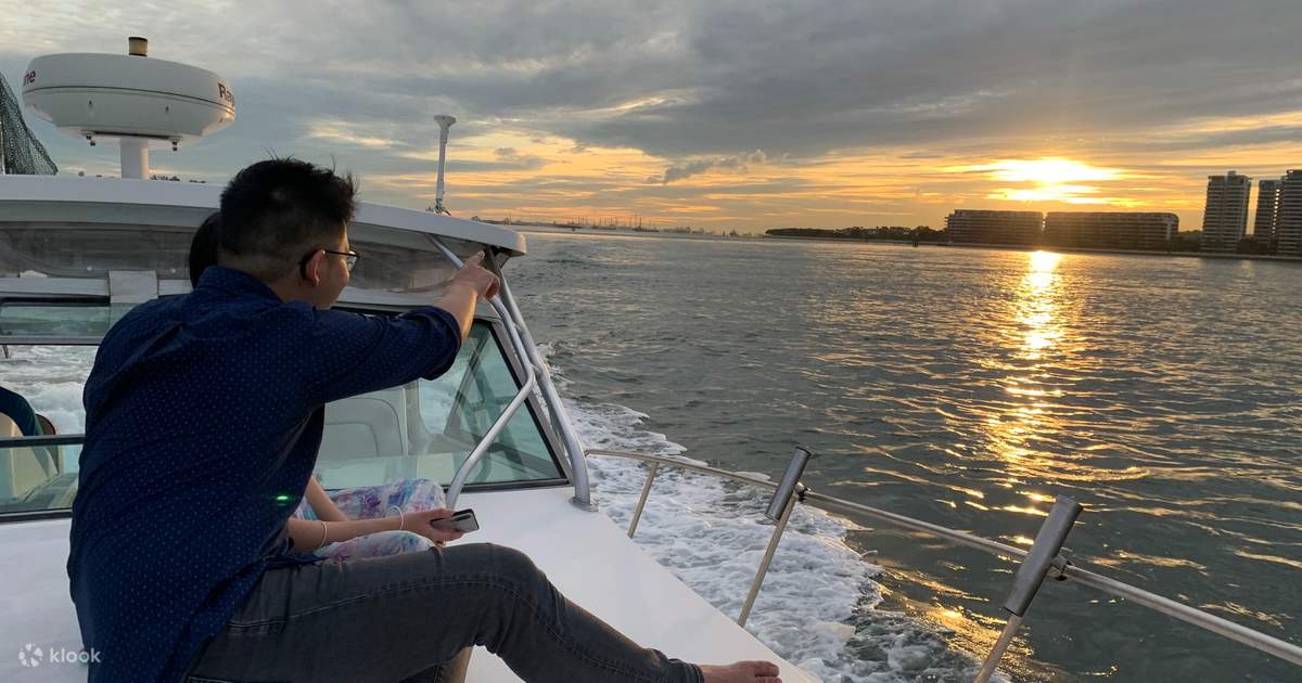 Singapore Southern Straits Sunset Dinner Cruise @ Universal Studios ...